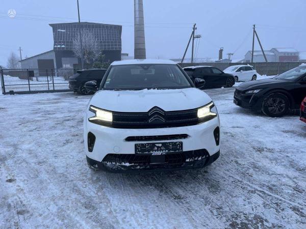 White Citroen C5 Aircross 2022 in Taurage, with an engine capacity of 1.50 L and mileage of 241 thousand km for 11900 €, photo 6 on AUTOMOTO.COM.LV