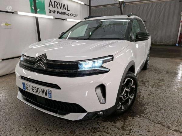 White Citroen C5 Aircross 2022 in Vilnius, with an engine capacity of 1.50 L and mileage of 183 thousand km for 17727 €, photo 2 on AUTOMOTO.COM.LV