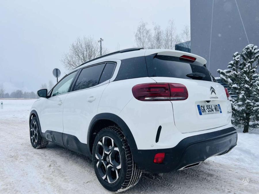 White Citroen C5 Aircross 2022 in Kaunas, with an engine capacity of 1.50 L and mileage of 185 thousand km for 14999 €, photo 4 on AUTOMOTO.COM.LV