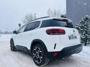 White Citroen C5 Aircross 2022 in Kaunas, with an engine capacity of 1.50 L and mileage of 184 thousand km for 14990 €, photo 2 on AUTOMOTO.COM.LV