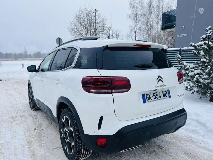 White Citroen C5 Aircross 2022 in Kaunas, with an engine capacity of 1.50 L and mileage of 184 thousand km for 14990 €, photo 8 on AUTOMOTO.COM.LV