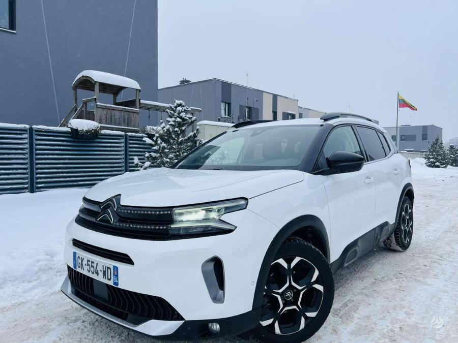 White Citroen C5 Aircross 2022 in Kaunas, with an engine capacity of 1.50 L and mileage of 184 thousand km for 14990 €, photo 9 on AUTOMOTO.COM.LV
