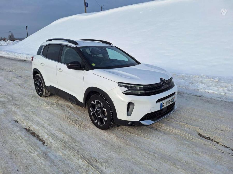 Balts Citroen C5 Aircross 2022 Viļņa, ar dzinēja tilpumu 1.50 L un nobraukumu 145 tūkst. km par 17001 €, foto 3 vietnē AUTOMOTO.COM.LV