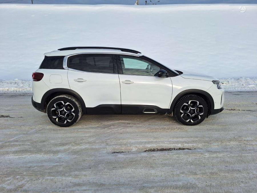 Balts Citroen C5 Aircross 2022 Viļņa, ar dzinēja tilpumu 1.50 L un nobraukumu 145 tūkst. km par 17001 €, foto 5 vietnē AUTOMOTO.COM.LV