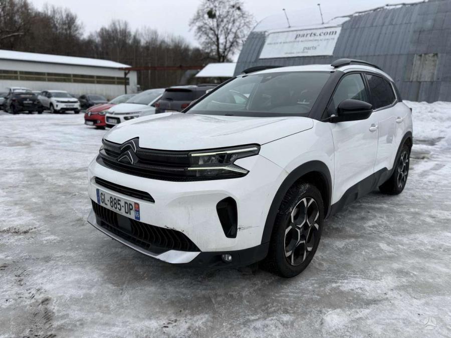 Balts Citroen C5 Aircross 2022 Kauņa, ar dzinēja tilpumu 1.50 L un nobraukumu 190 tūkst. km par 10600 €, foto 1 vietnē AUTOMOTO.COM.LV