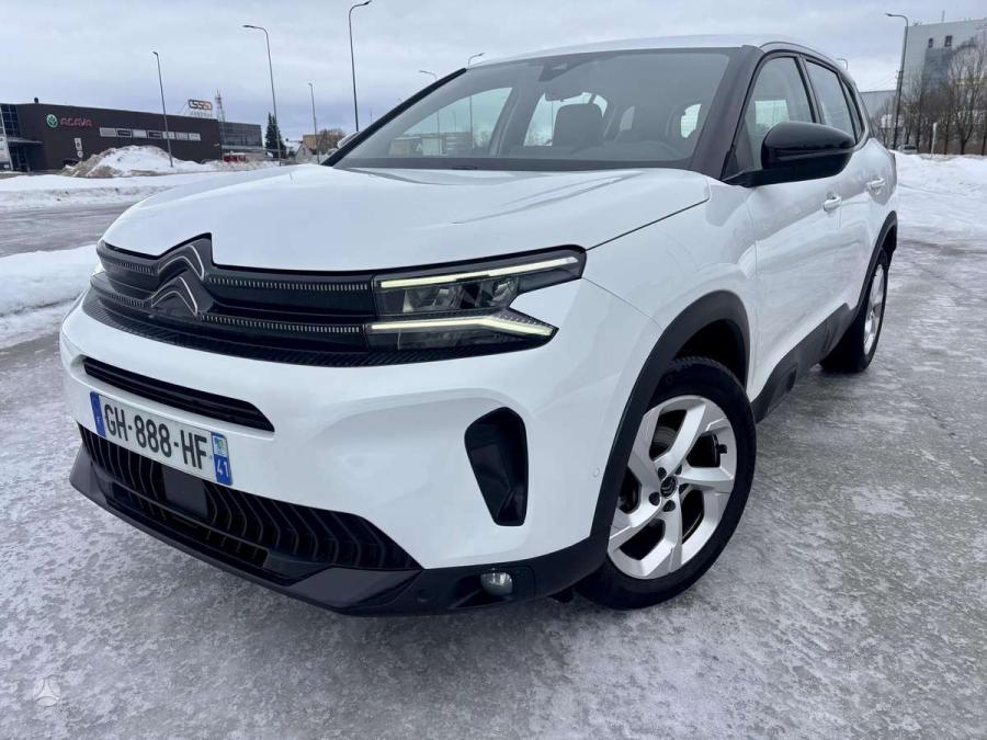 White Citroen C5 Aircross 2022 in Taurage, with an engine capacity of 1.20 L and mileage of 180 thousand km for 12700 €, photo 25 on AUTOMOTO.COM.LV
