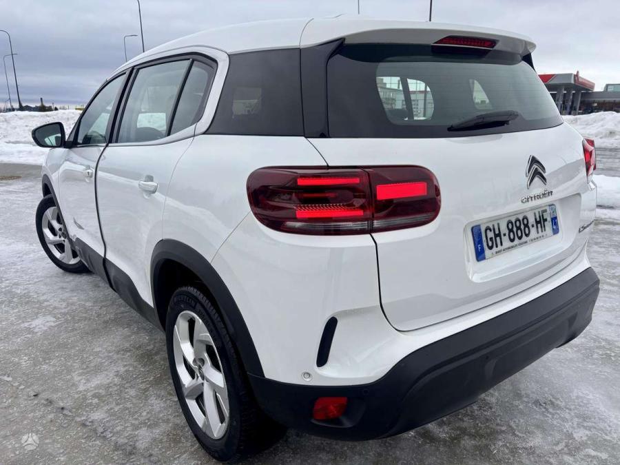 White Citroen C5 Aircross 2022 in Taurage, with an engine capacity of 1.20 L and mileage of 180 thousand km for 12700 €, photo 29 on AUTOMOTO.COM.LV