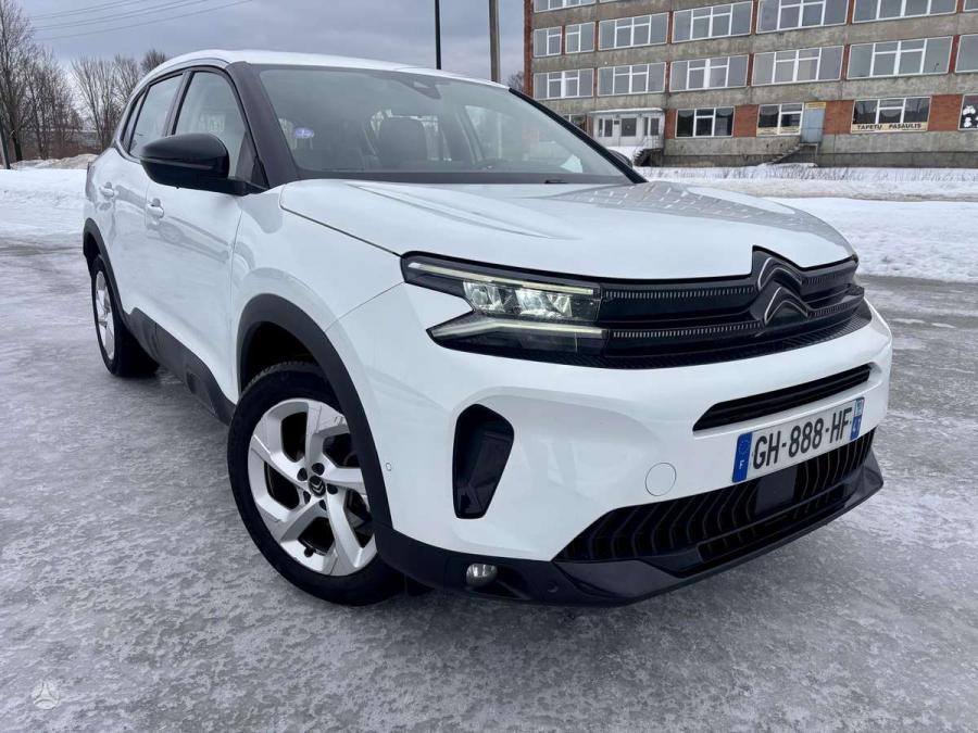 White Citroen C5 Aircross 2022 in Taurage, with an engine capacity of 1.20 L and mileage of 180 thousand km for 12700 €, photo 30 on AUTOMOTO.COM.LV