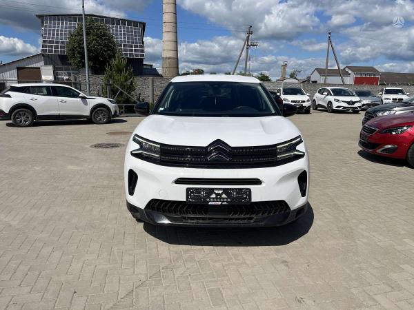 White Citroen C5 Aircross 2022 in Taurage, with an engine capacity of 1.50 L and mileage of 219 thousand km for 11900 €, photo 2 on AUTOMOTO.COM.LV