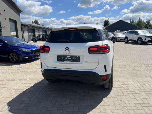 White Citroen C5 Aircross 2022 in Taurage, with an engine capacity of 1.50 L and mileage of 219 thousand km for 11900 €, photo 8 on AUTOMOTO.COM.LV