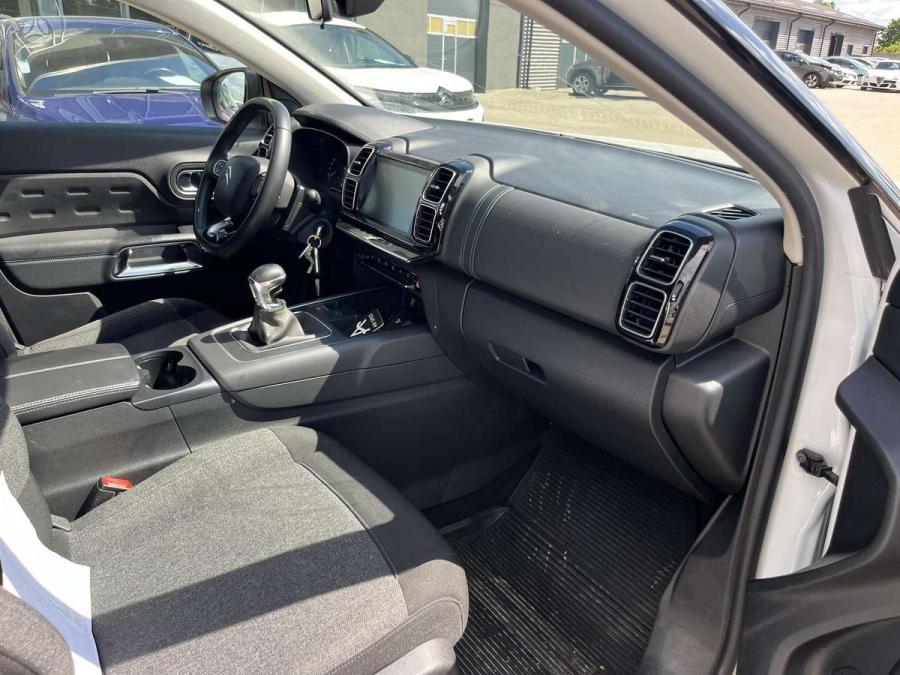 Balts Citroen C5 Aircross 2022 Tauragė, ar dzinēja tilpumu 1.50 L un nobraukumu 241 tūkst. km par 11900 €, foto 18 vietnē AUTOMOTO.COM.LV