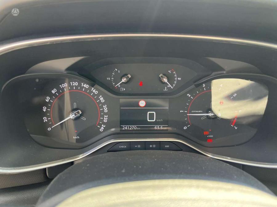 Balts Citroen C5 Aircross 2022 Tauragė, ar dzinēja tilpumu 1.50 L un nobraukumu 241 tūkst. km par 11900 €, foto 20 vietnē AUTOMOTO.COM.LV