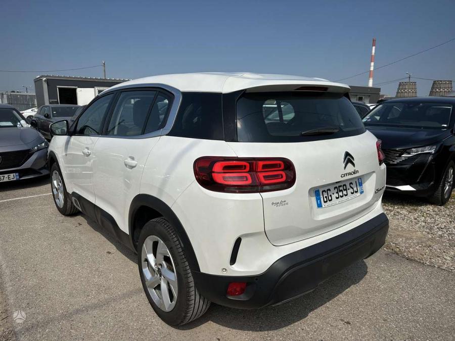 Белый Ситроен C5 Aircross 2022 в Вильнюс, объемом двигателя 1.20 л и пробегом 165 тыс. км за 11494 €, фото 5 на AUTOMOTO.COM.LV