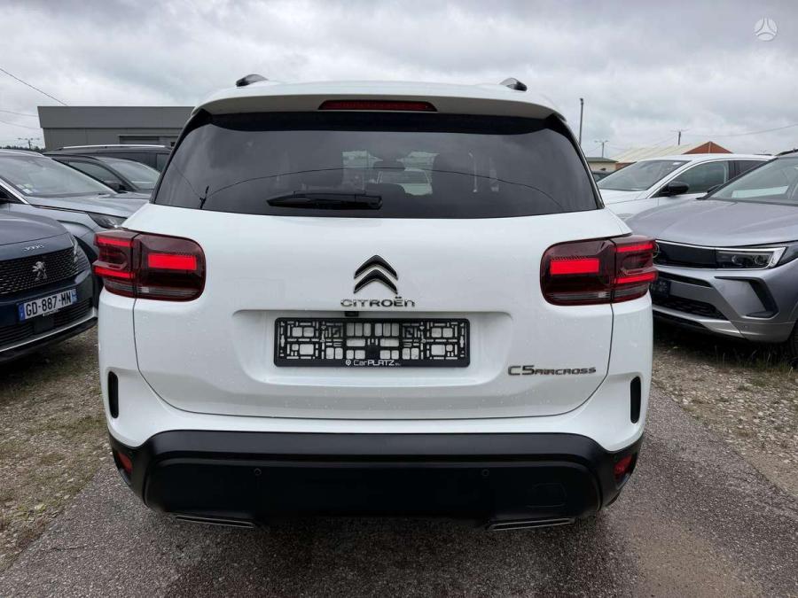 Белый Ситроен C5 Aircross 2022 в Вильнюс, объемом двигателя 1.50 л и пробегом 208 тыс. км за 14300 €, фото 6 на AUTOMOTO.COM.LV