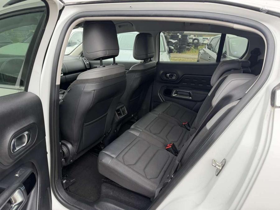 Белый Ситроен C5 Aircross 2022 в Вильнюс, объемом двигателя 1.50 л и пробегом 208 тыс. км за 14300 €, фото 12 на AUTOMOTO.COM.LV