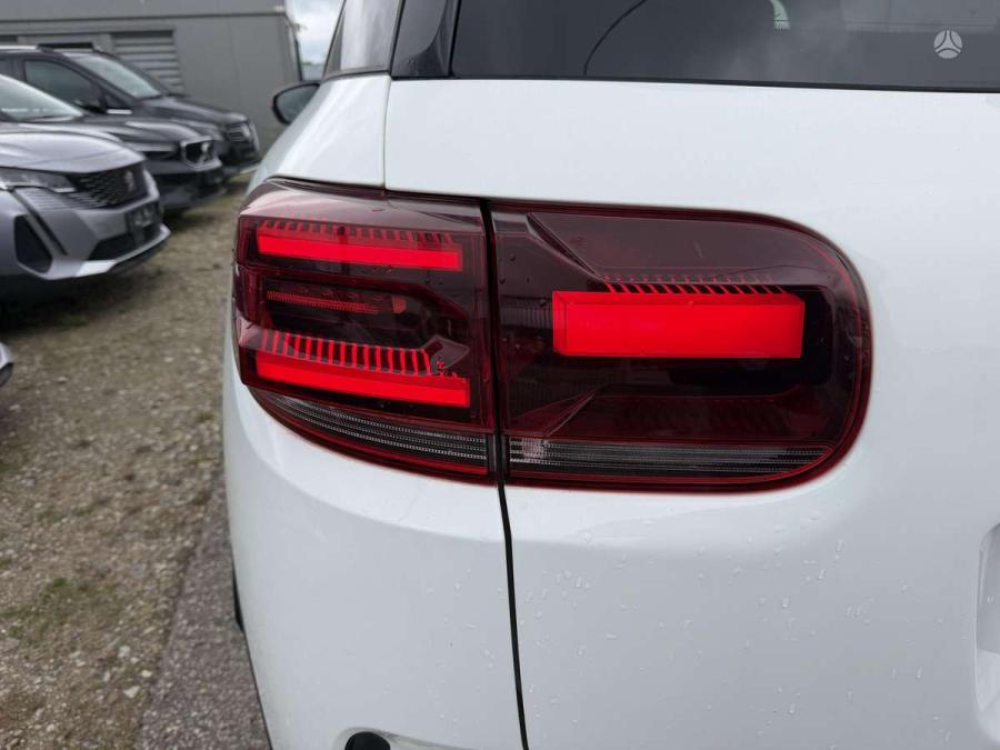Белый Ситроен C5 Aircross 2022 в Вильнюс, объемом двигателя 1.50 л и пробегом 208 тыс. км за 14300 €, фото 23 на AUTOMOTO.COM.LV