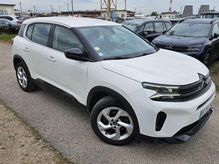 Белый Ситроен C5 Aircross 2022 в Вильнюс, объемом двигателя 1.50 л и пробегом 191 тыс. км за 12826 €, фото 1 на AUTOMOTO.COM.LV