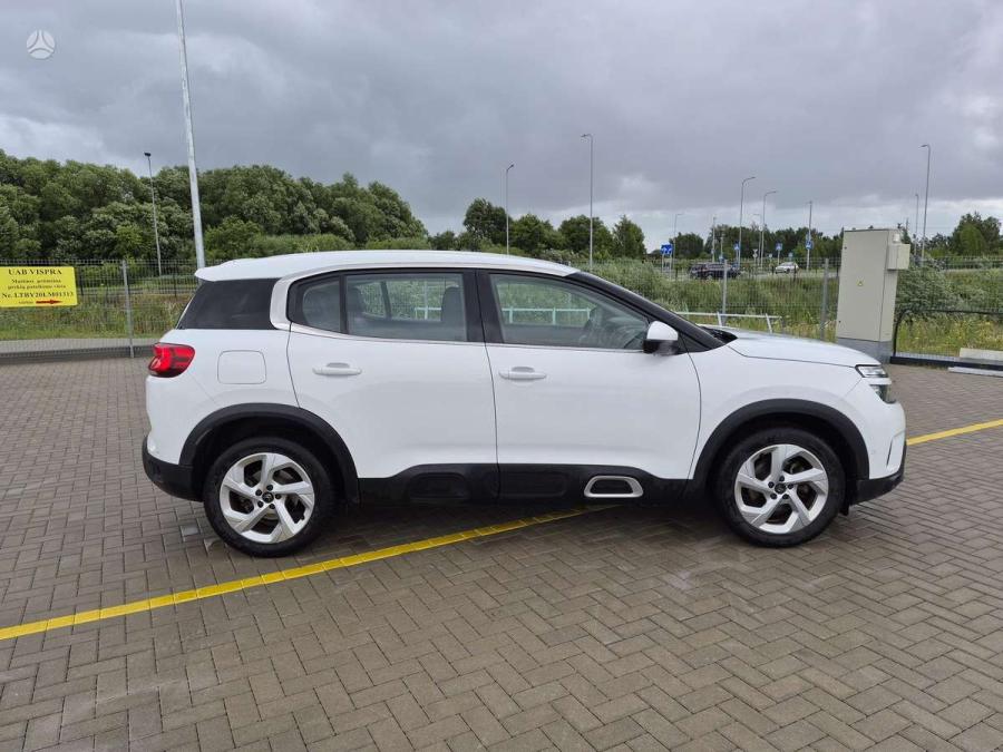 Белый Ситроен C5 Aircross 2022 в Таураге, объемом двигателя 1.50 л и пробегом 267 тыс. км за 9500 €, фото 5 на AUTOMOTO.COM.LV