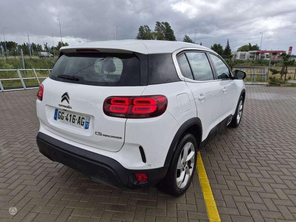 White Citroen C5 Aircross 2022 in Taurage, with an engine capacity of 1.50 L and mileage of 267 thousand km for 9500 €, photo 6 on AUTOMOTO.COM.LV