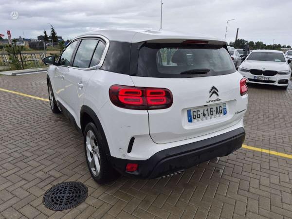 White Citroen C5 Aircross 2022 in Taurage, with an engine capacity of 1.50 L and mileage of 267 thousand km for 9500 €, photo 7 on AUTOMOTO.COM.LV