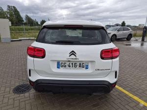 Белый Ситроен C5 Aircross 2022 в Таураге, объемом двигателя 1.50 л и пробегом 267 тыс. км за 9500 €, фото 9 на AUTOMOTO.COM.LV