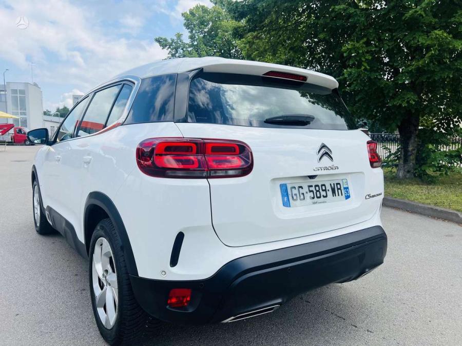 Белый Ситроен C5 Aircross 2022 в Каунас, объемом двигателя 1.50 л и пробегом 232 тыс. км за 11700 €, фото 4 на AUTOMOTO.COM.LV