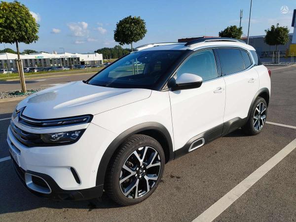 Balts Citroen C5 Aircross 2022 Kauņa, ar dzinēja tilpumu 1.50 L un nobraukumu 153 tūkst. km par 16500 €, foto 1 vietnē AUTOMOTO.COM.LV