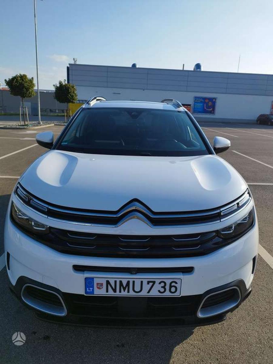 Белый Ситроен C5 Aircross 2022 в Каунас, объемом двигателя 1.50 л и пробегом 153 тыс. км за 16500 €, фото 4 на AUTOMOTO.COM.LV