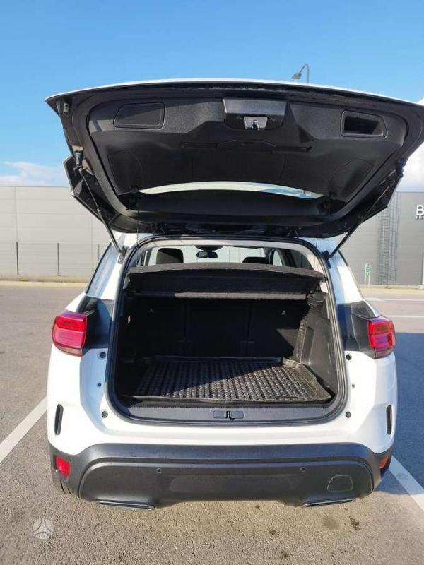 Balts Citroen C5 Aircross 2022 Kauņa, ar dzinēja tilpumu 1.50 L un nobraukumu 153 tūkst. km par 16500 €, foto 5 vietnē AUTOMOTO.COM.LV