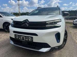 White Citroen C5 Aircross 2022 in Vilnius, with an engine capacity of 1.20 L and mileage of 62 thousand km for 17390 €, photo 4 on AUTOMOTO.COM.LV