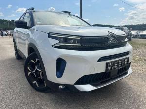 White Citroen C5 Aircross 2022 in Vilnius, with an engine capacity of 1.20 L and mileage of 62 thousand km for 17390 €, photo 5 on AUTOMOTO.COM.LV