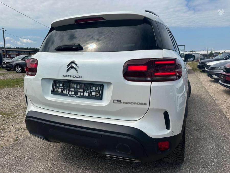 White Citroen C5 Aircross 2022 in Vilnius, with an engine capacity of 1.20 L and mileage of 62 thousand km for 17390 €, photo 7 on AUTOMOTO.COM.LV