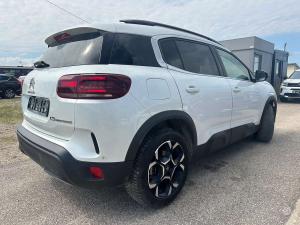 White Citroen C5 Aircross 2022 in Vilnius, with an engine capacity of 1.20 L and mileage of 62 thousand km for 17390 €, photo 8 on AUTOMOTO.COM.LV