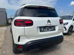White Citroen C5 Aircross 2022 in Vilnius, with an engine capacity of 1.20 L and mileage of 62 thousand km for 17390 €, photo 12 on AUTOMOTO.COM.LV