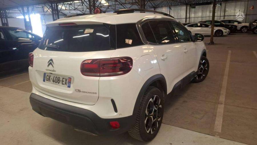 White Citroen C5 Aircross 2022 in Vilnius, with an engine capacity of 1.20 L and mileage of 62 thousand km for 17390 €, photo 33 on AUTOMOTO.COM.LV