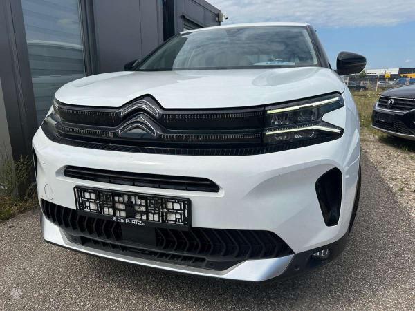 White Citroen C5 Aircross 2022 in Vilnius, with an engine capacity of 1.50 L and mileage of 217 thousand km for 14990 €, photo 5 on AUTOMOTO.COM.LV