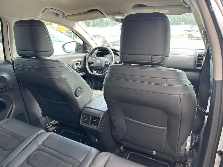 White Citroen C5 Aircross 2022 in Vilnius, with an engine capacity of 1.50 L and mileage of 217 thousand km for 14990 €, photo 16 on AUTOMOTO.COM.LV