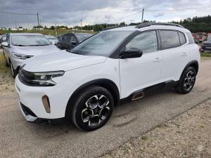 White Citroen C5 Aircross 2022 in Vilnius, with an engine capacity of 1.50 L and mileage of 148 thousand km for 15488 €, photo 4 on AUTOMOTO.COM.LV