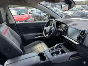White Citroen C5 Aircross 2022 in Vilnius, with an engine capacity of 1.20 L and mileage of 146 thousand km for 11736 €, photo 27 on AUTOMOTO.COM.LV