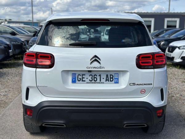 White Citroen C5 Aircross 2022 in Vilnius, with an engine capacity of 1.20 L and mileage of 146 thousand km for 11736 €, photo 5 on AUTOMOTO.COM.LV
