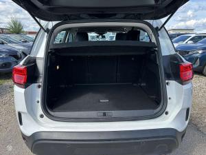 White Citroen C5 Aircross 2022 in Vilnius, with an engine capacity of 1.20 L and mileage of 146 thousand km for 11736 €, photo 9 on AUTOMOTO.COM.LV