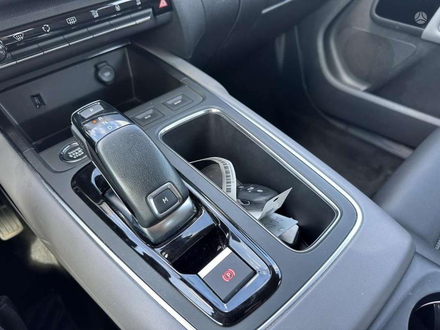 White Citroen C5 Aircross 2022 in Vilnius, with an engine capacity of 1.20 L and mileage of 146 thousand km for 11736 €, photo 22 on AUTOMOTO.COM.LV