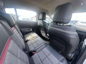 White Citroen C5 Aircross 2022 in Vilnius, with an engine capacity of 1.20 L and mileage of 146 thousand km for 11736 €, photo 26 on AUTOMOTO.COM.LV