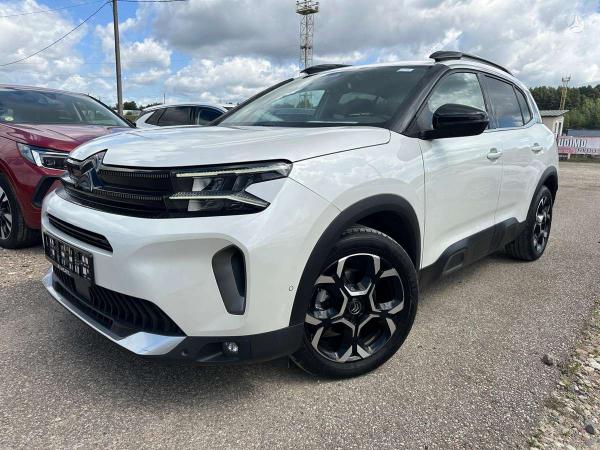 Белый Ситроен C5 Aircross 2022 в Вильнюс, объемом двигателя 1.50 л и пробегом 147 тыс. км за 16390 €, фото 1 на AUTOMOTO.COM.LV