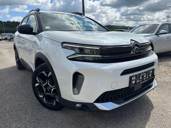 Белый Ситроен C5 Aircross 2022 в Вильнюс, объемом двигателя 1.50 л и пробегом 147 тыс. км за 16390 €, фото 3 на AUTOMOTO.COM.LV
