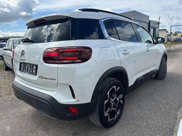 Белый Ситроен C5 Aircross 2022 в Вильнюс, объемом двигателя 1.50 л и пробегом 147 тыс. км за 16390 €, фото 10 на AUTOMOTO.COM.LV