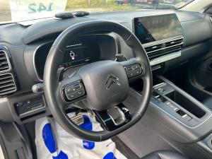 White Citroen C5 Aircross 2022 in Vilnius, with an engine capacity of 1.50 L and mileage of 147 thousand km for 16390 €, photo 22 on AUTOMOTO.COM.LV