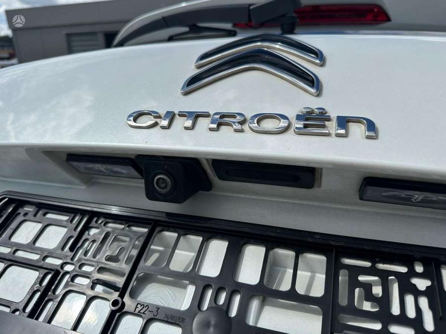 White Citroen C5 Aircross 2022 in Vilnius, with an engine capacity of 1.50 L and mileage of 147 thousand km for 16390 €, photo 27 on AUTOMOTO.COM.LV