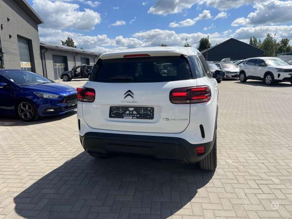 Белый Ситроен C5 Aircross 2022 в Таураге, объемом двигателя 1.50 л и пробегом 219 тыс. км за 11900 €, фото 4 на AUTOMOTO.COM.LV
