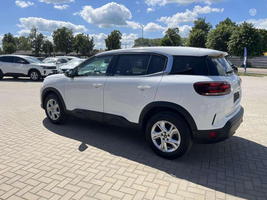 Белый Ситроен C5 Aircross 2022 в Таураге, объемом двигателя 1.50 л и пробегом 219 тыс. км за 11900 €, фото 7 на AUTOMOTO.COM.LV